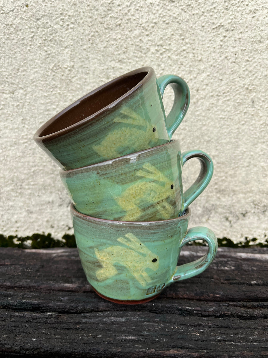 Turquoise Hare Mug – Tyrii Pottery